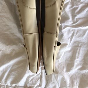 Array | Shoes | Array Flats Cream Color Great Condition Size 75 | Poshmark